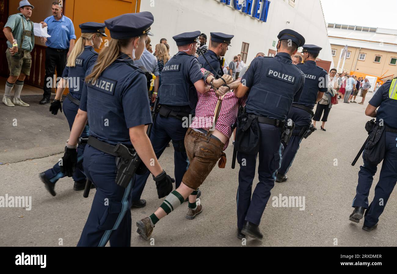 Rowdy man hi-res stock photography and images - Alamy