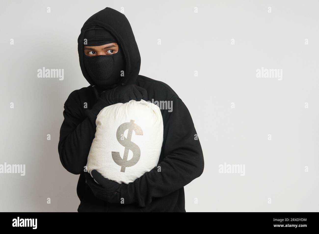 Bank robber balaclava hi-res stock photography and images - Alamy