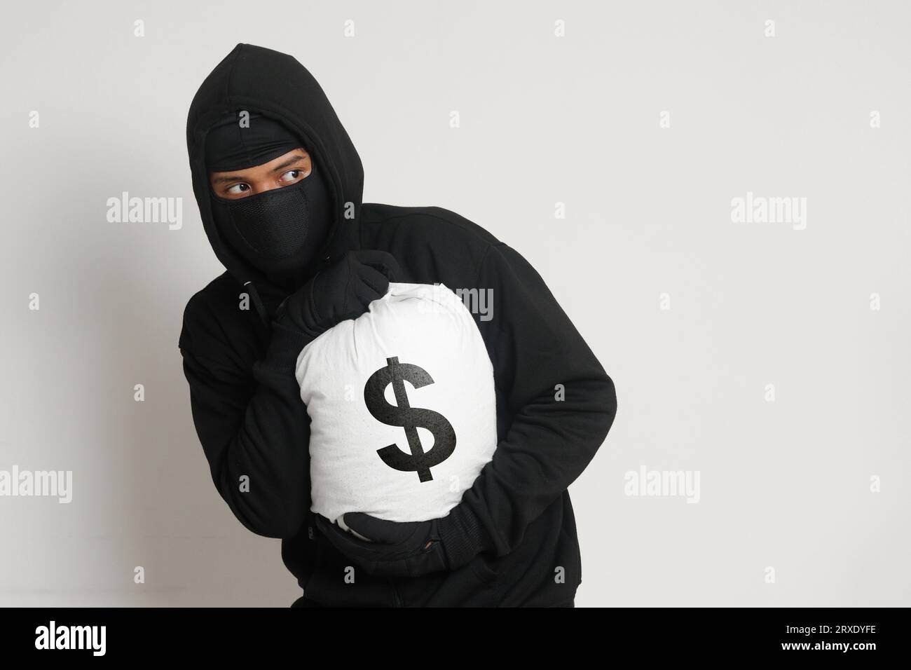 Bank robber balaclava hi-res stock photography and images - Alamy
