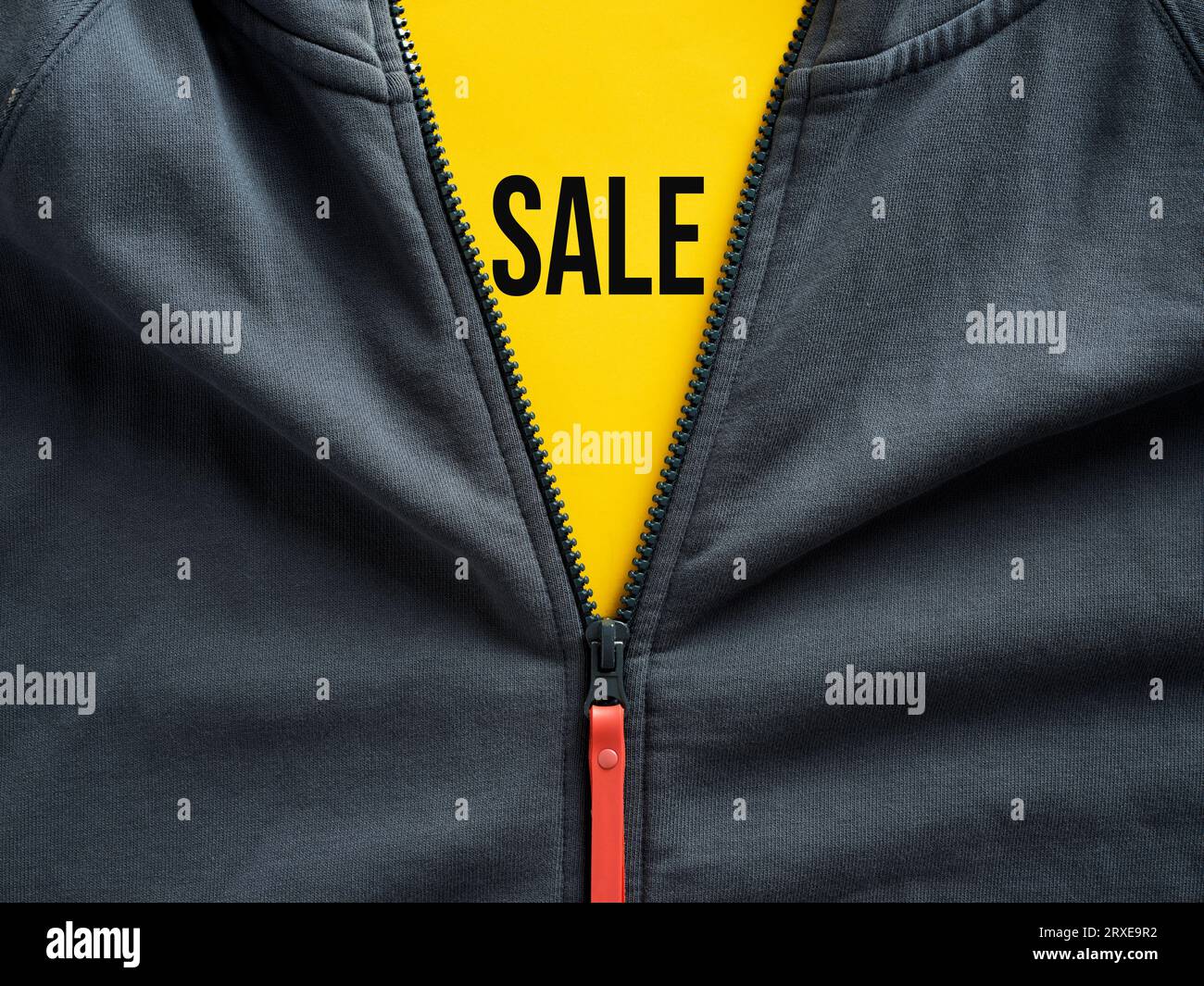 Sale price tag clothing hi-res stock photography and images - Alamy
