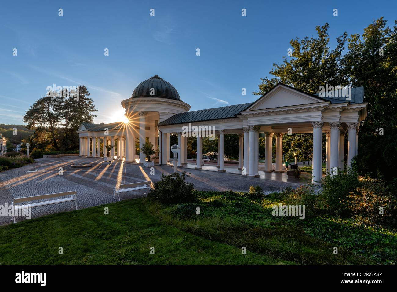 Colonnade (Kolonáda in Czech) of the cold mineral water springs ...