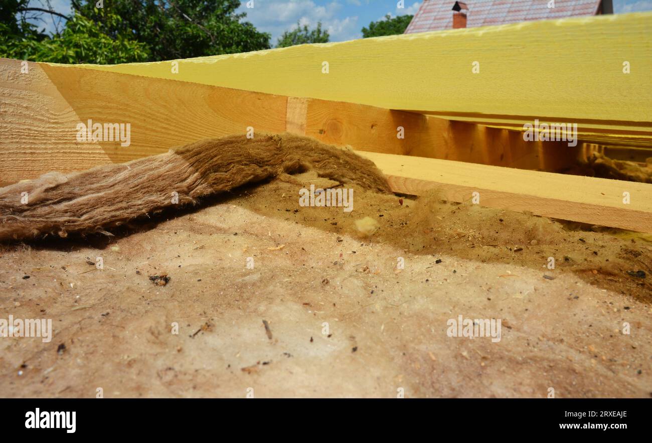 Flat roof vapour barrier hi-res stock photography and images - Alamy