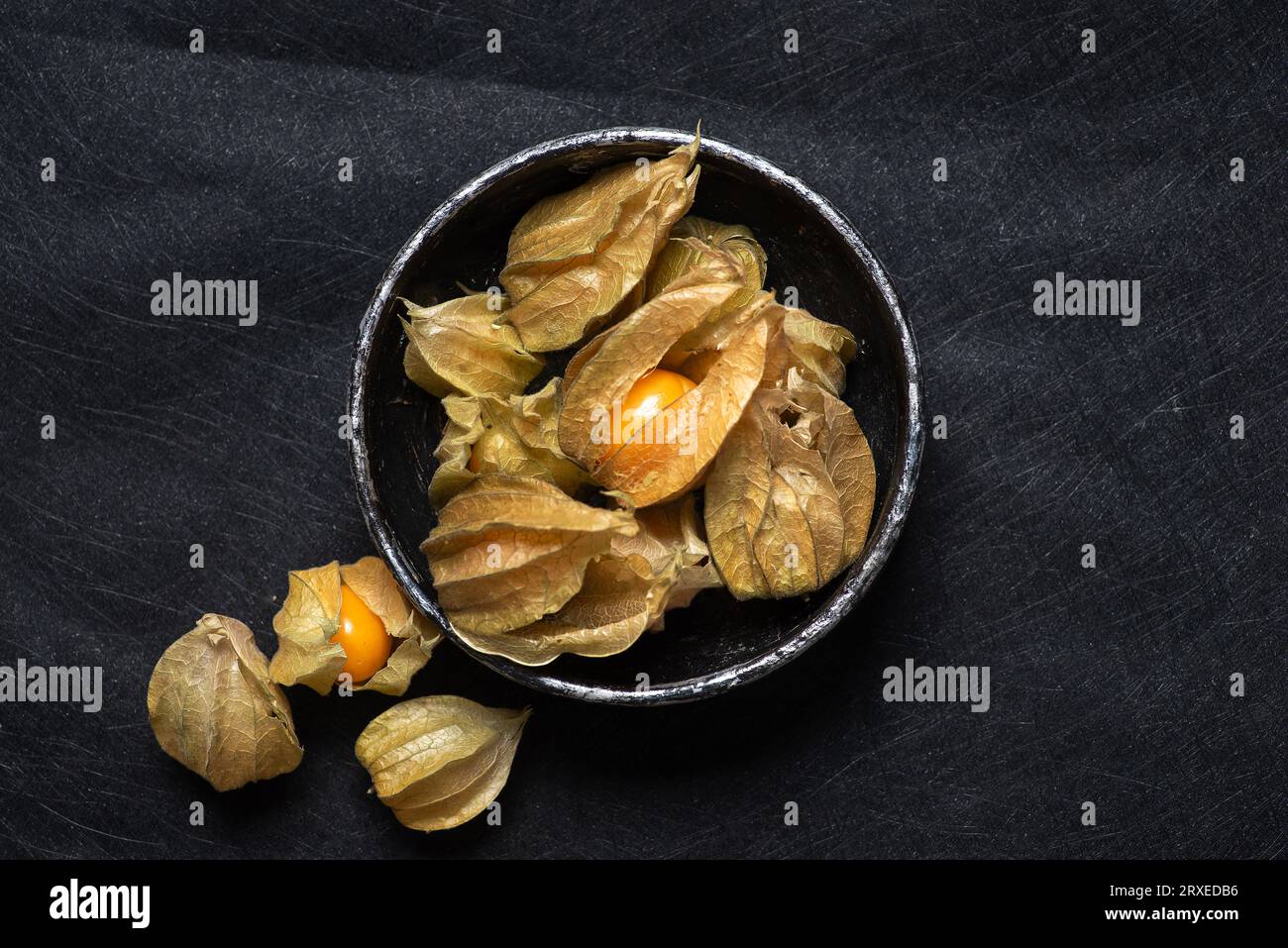 Peruvian strawberry, Physalis peruviana - addition to dishes, desserts ...