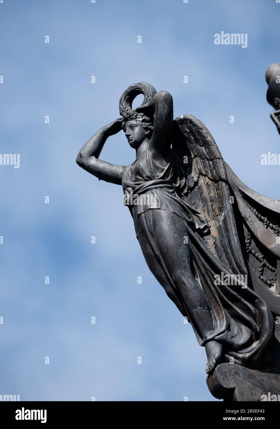 Horatio nelson sculpture statue hi-res stock photography and images - Alamy