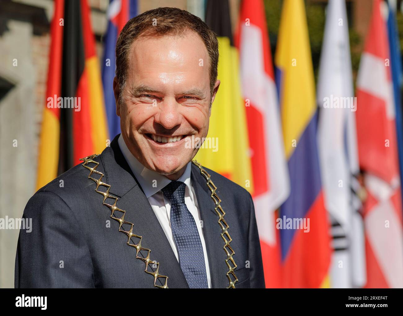 Duesseldorf mayor dr stephan keller hi-res stock photography and images ...