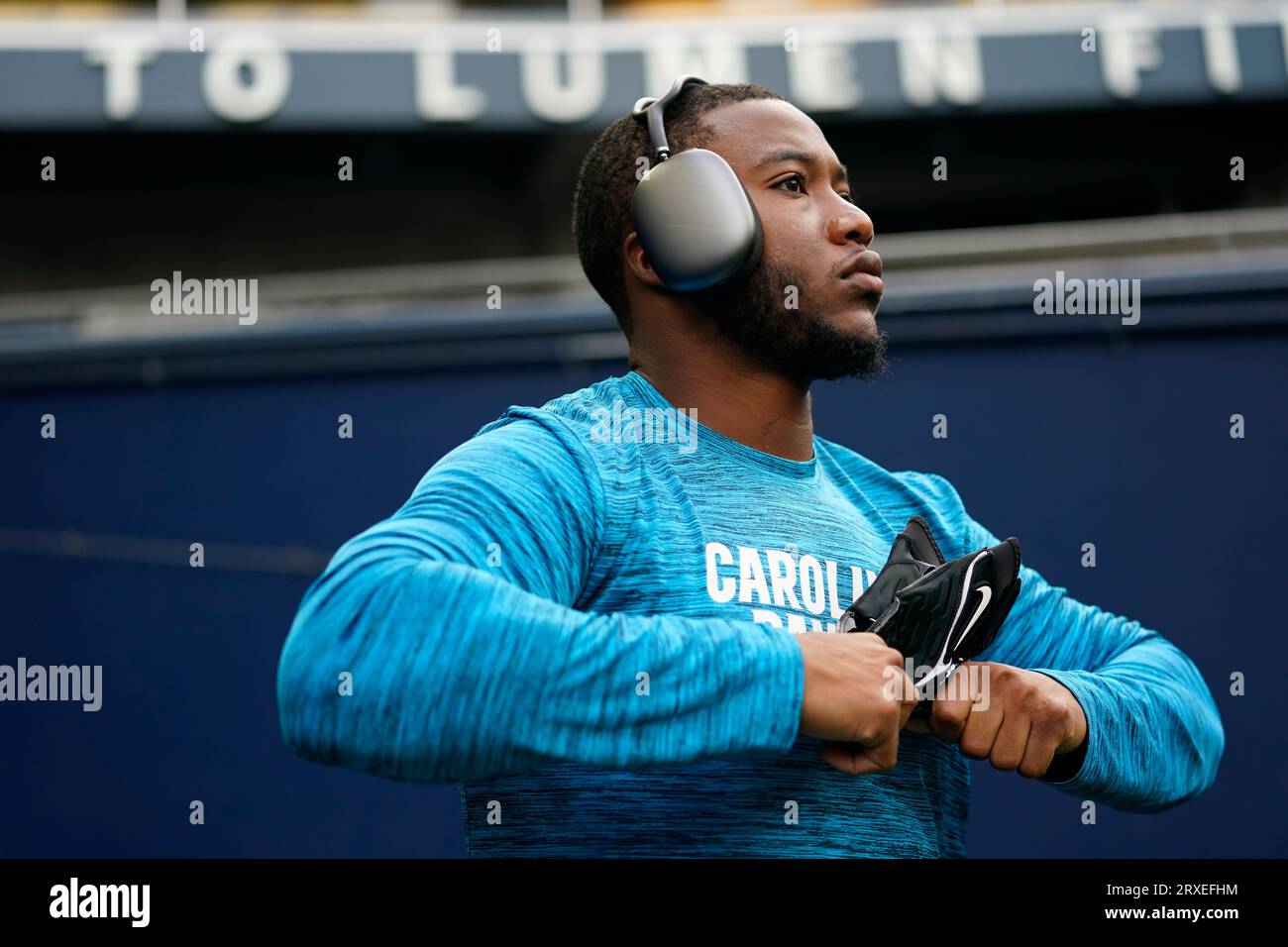 Carolina Panthers running back Raheem Blackshear walks onto the field ...
