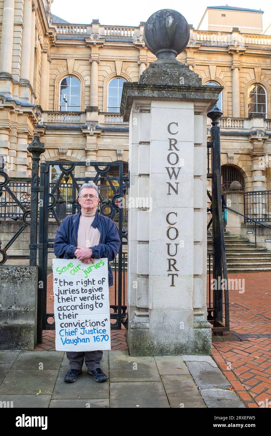 Reading crown court hi-res stock photography and images - Alamy