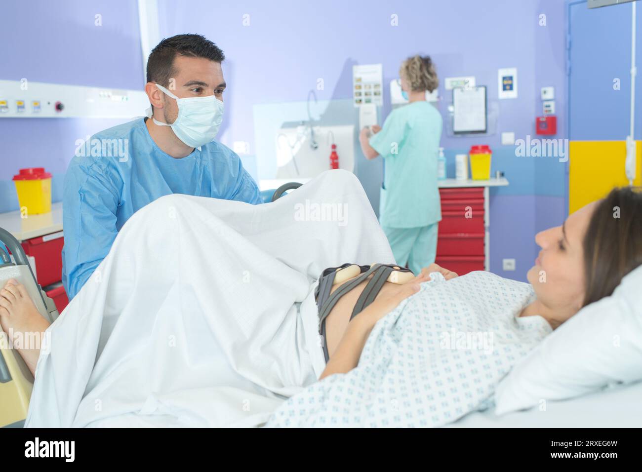 pregnant woman preparing herself for giving birth Stock Photo - Alamy