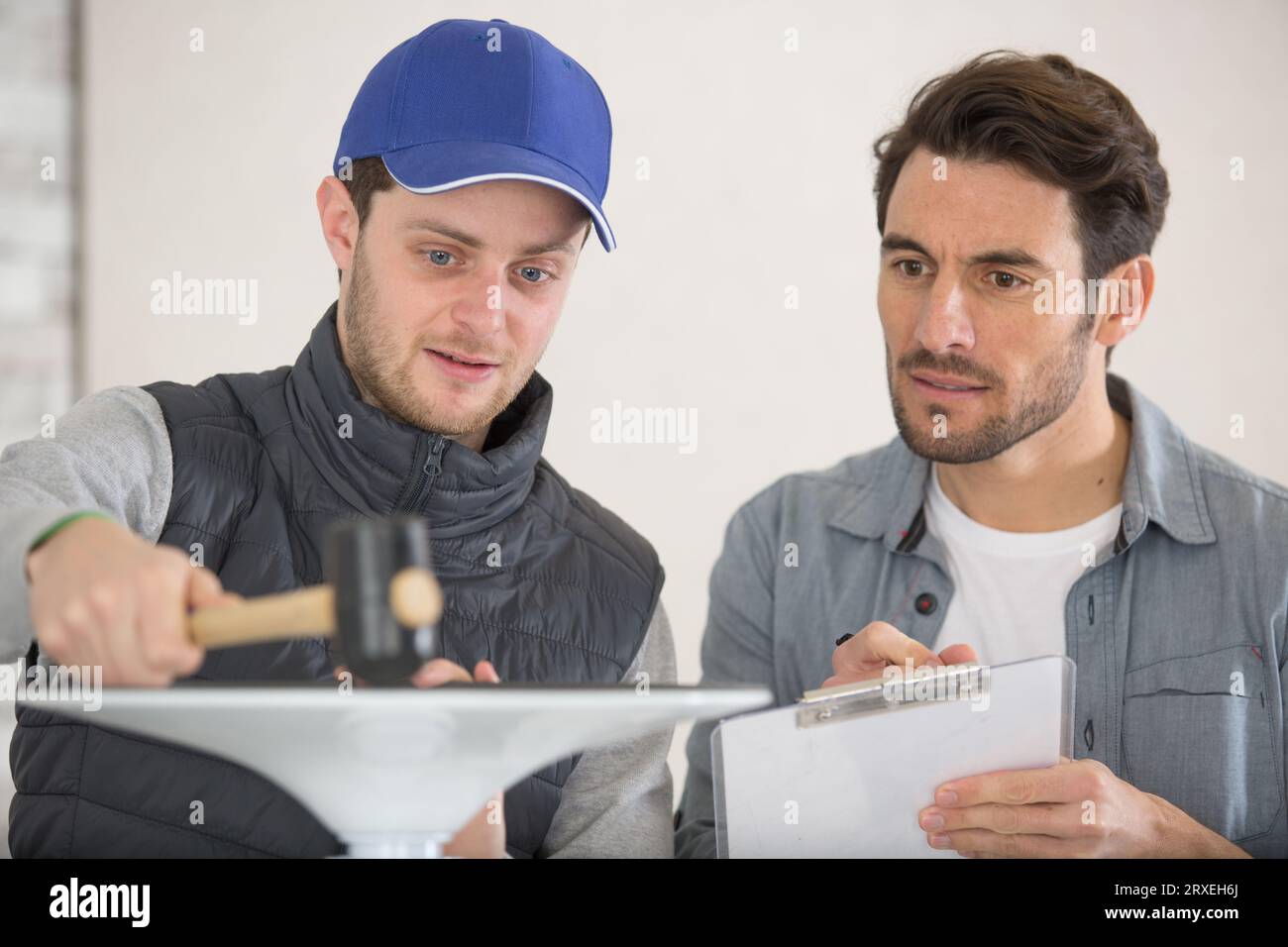 Teen learning vocation hi-res stock photography and images - Alamy