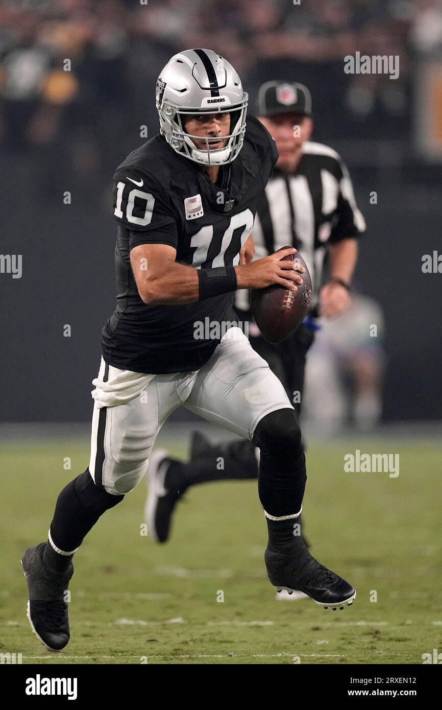 Las Vegas Raiders quarterback Jimmy Garoppolo runs the ball during an ...