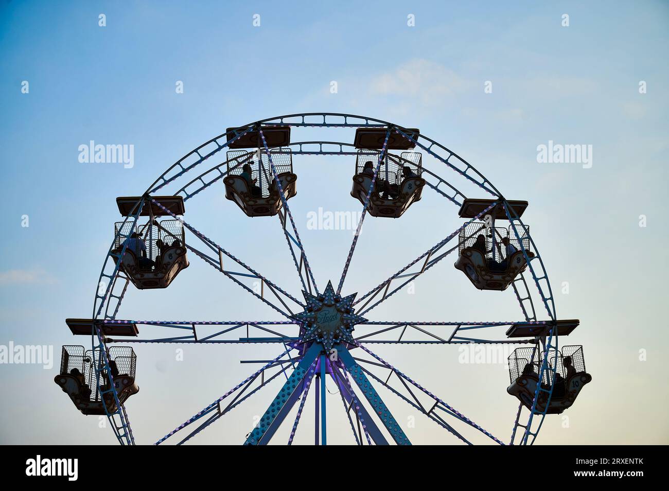 Ferris wheel gondolas against hi-res stock photography and images - Alamy