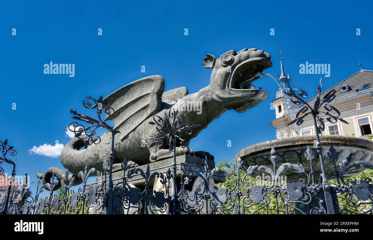 Skulptur wurm hi-res stock photography and images - Alamy