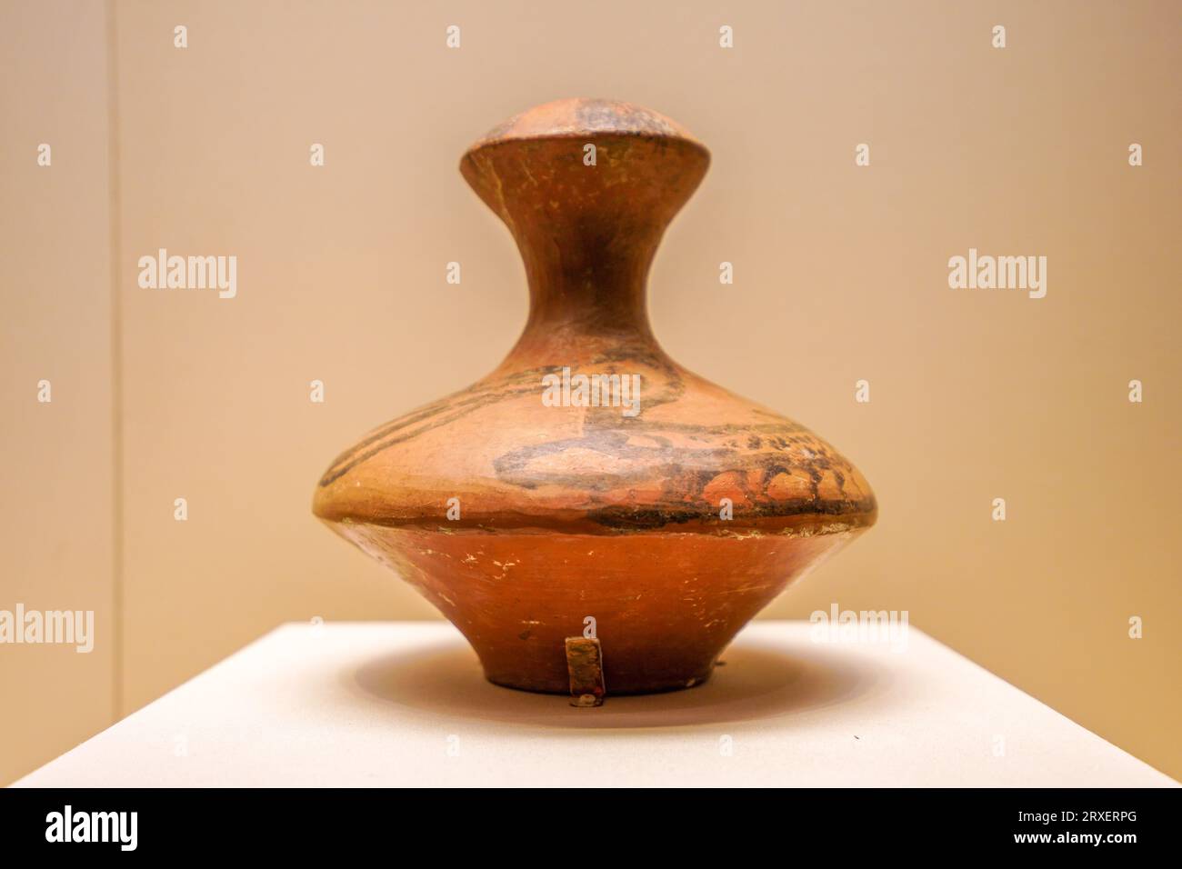 Ancient china yangshao culture hi-res stock photography and images - Alamy