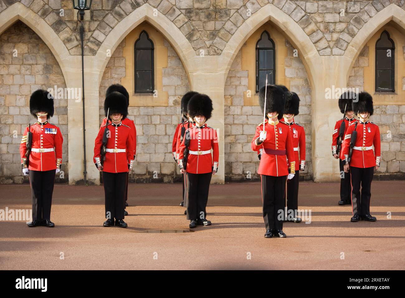 Royal guards bearskin hat hi-res stock photography and images - Alamy