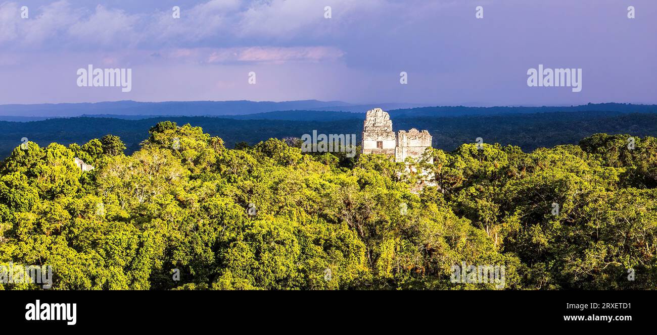 Tikal temple sun hi-res stock photography and images - Alamy