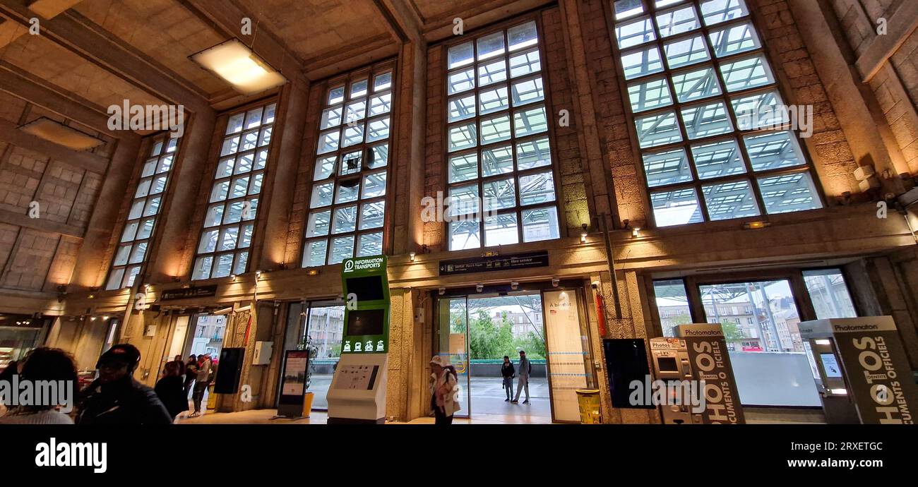 Railway station, Amiens, Somme, Hauts-de-France, France Stock Photo - Alamy