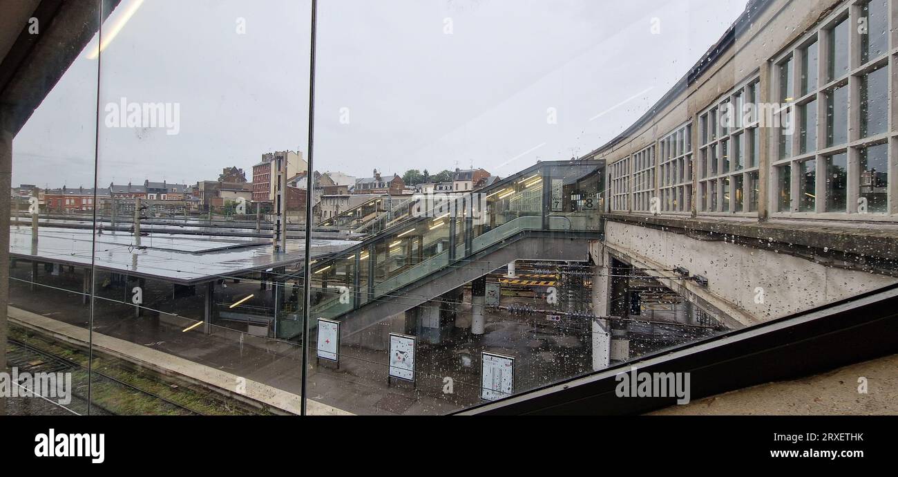 Amiens train station hi-res stock photography and images - Alamy