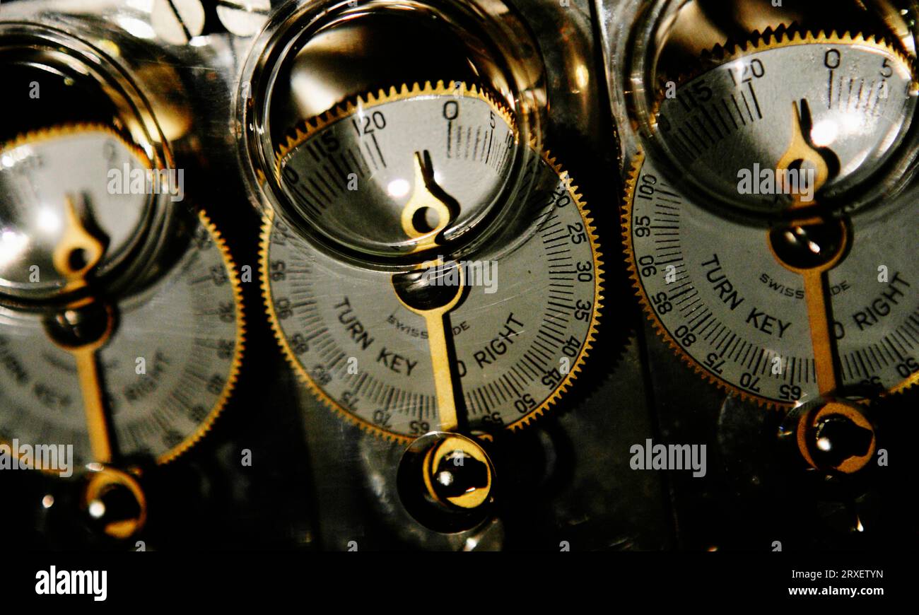 Number row hi-res stock photography and images - Alamy