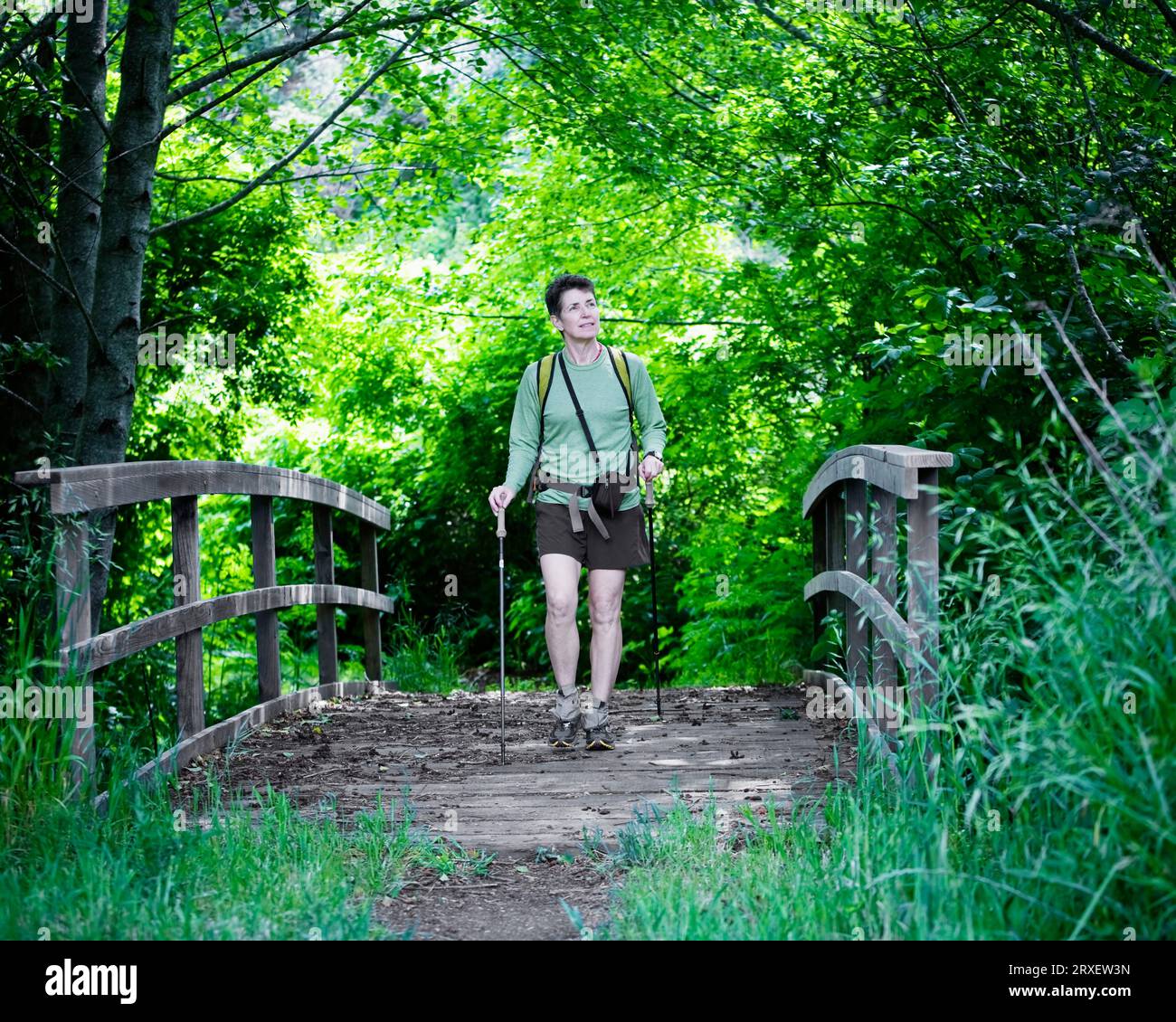 Front view of a female hike Stock Photo - Alamy