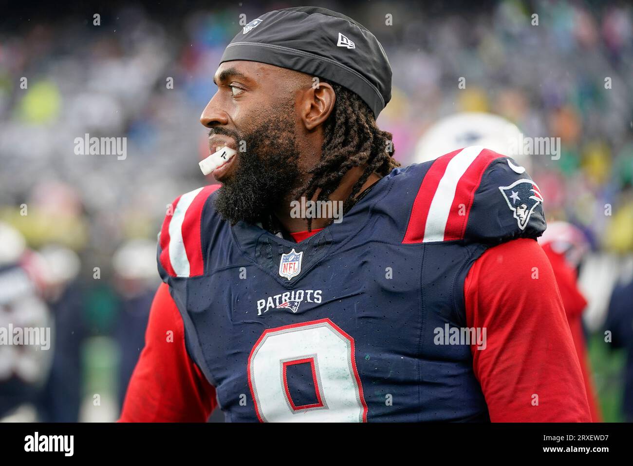 New England Patriots linebacker Matthew Judon (9) stands on the ...