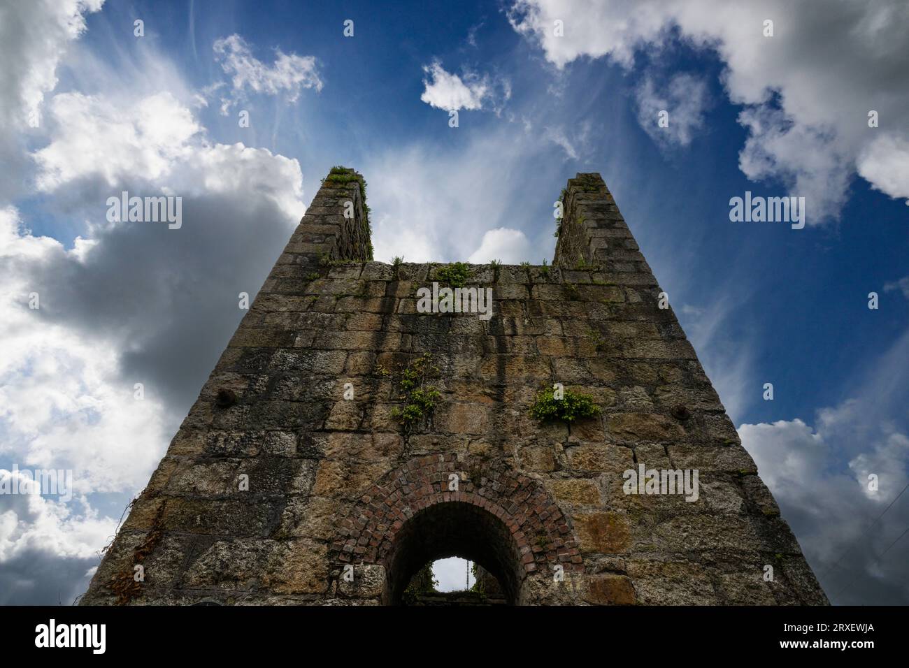 Carn brea tin mining hi-res stock photography and images - Alamy