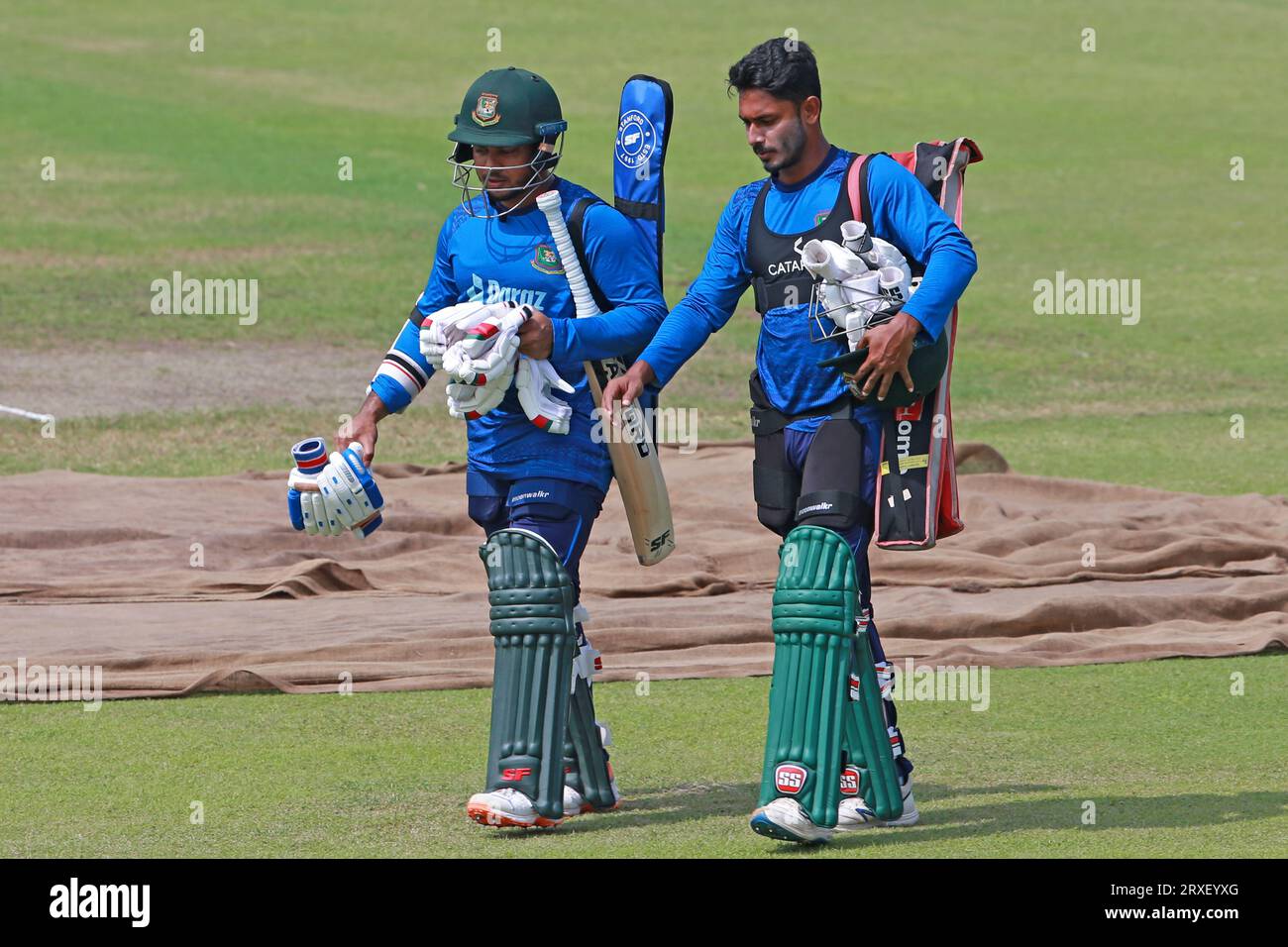 Zakir Hasan (L) and Tanzid Hasan Tamim (R) during the Bangladeshi ...
