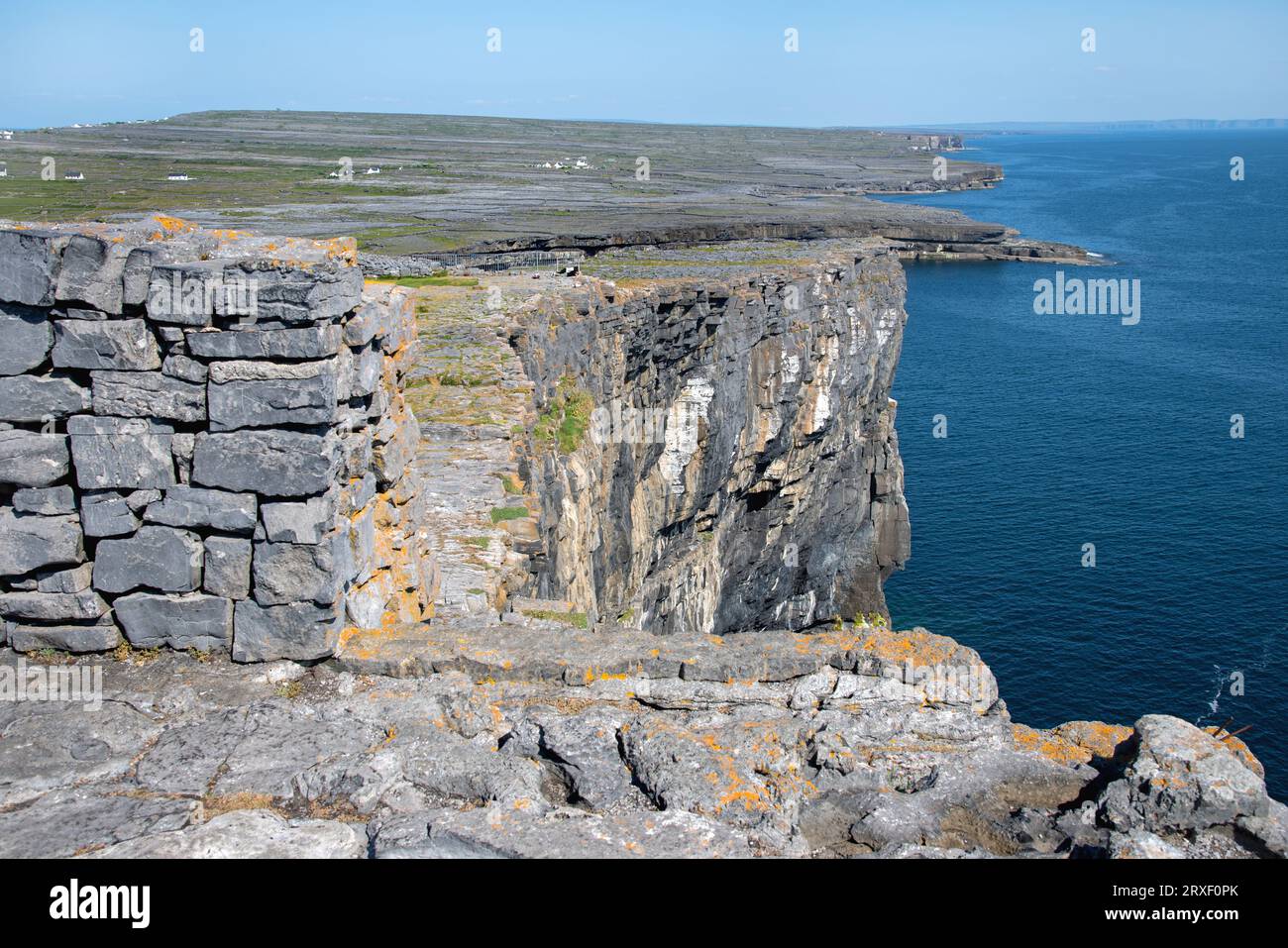 Beautiful cliff view 300ft on the Inis Mor, Co, Galway, Inishmore, Aran ...