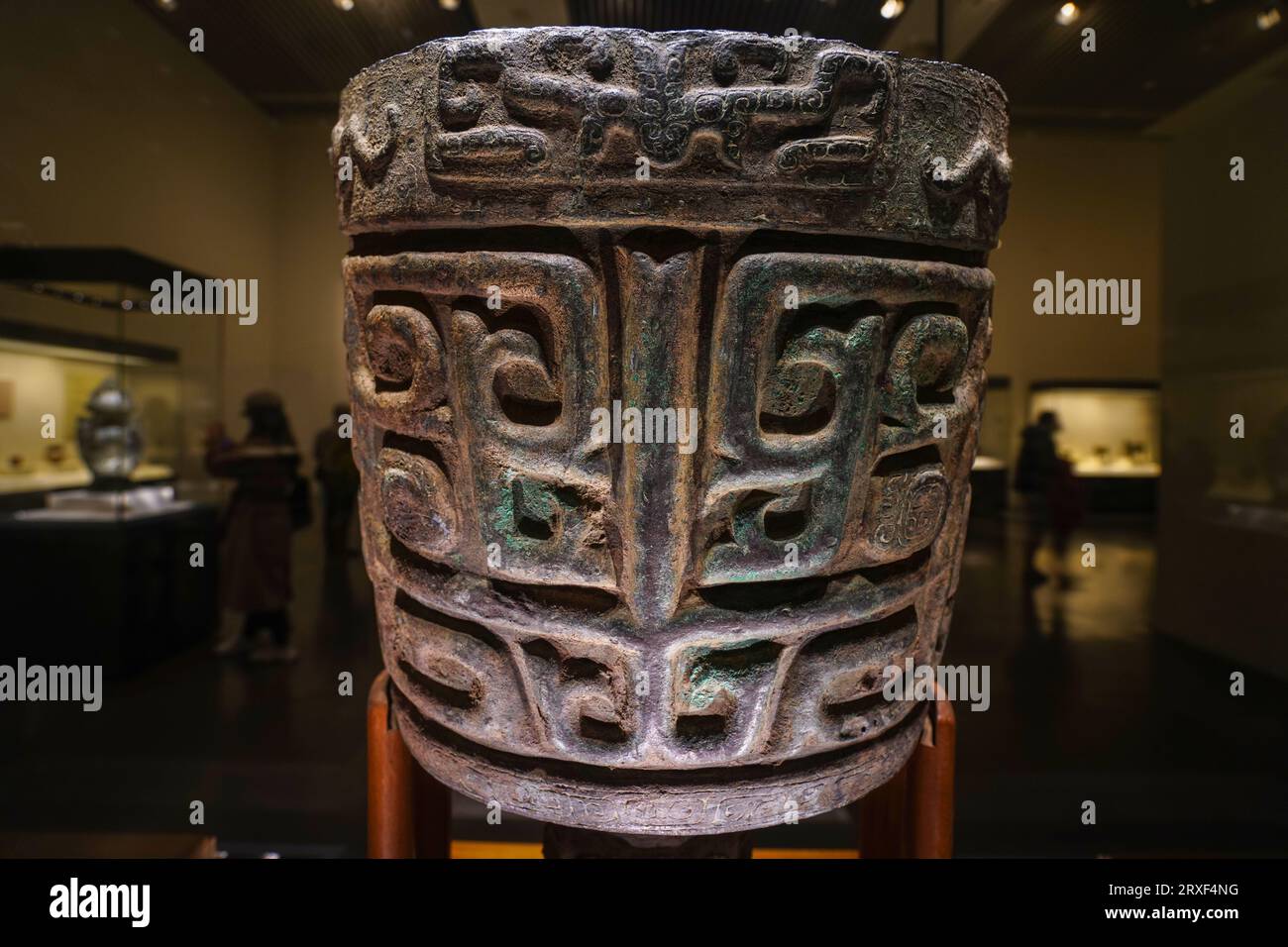 Shang dynasty instruments hi-res stock photography and images - Alamy