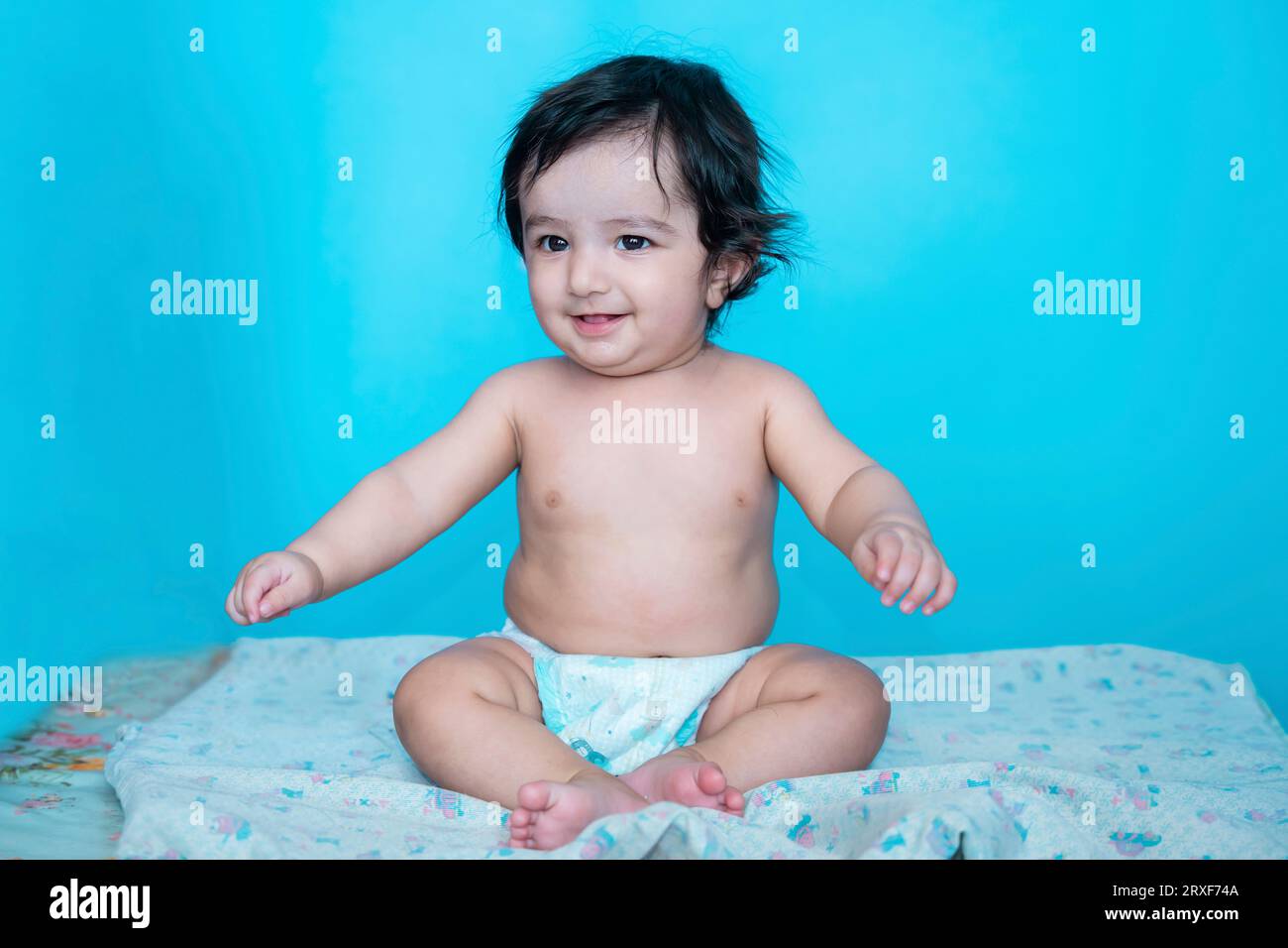 Infant diaper sitting on floor hi-res stock photography and images - Alamy