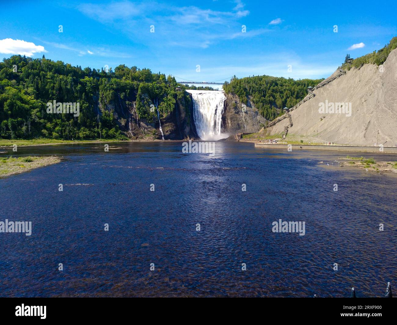 Water river falling in waterfall hi-res stock photography and images ...