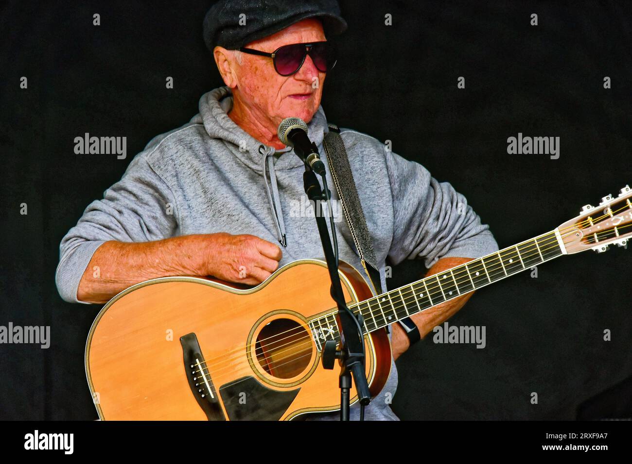 Billy Mitchell of Lindisfarne singing at the opening of the Ray ...