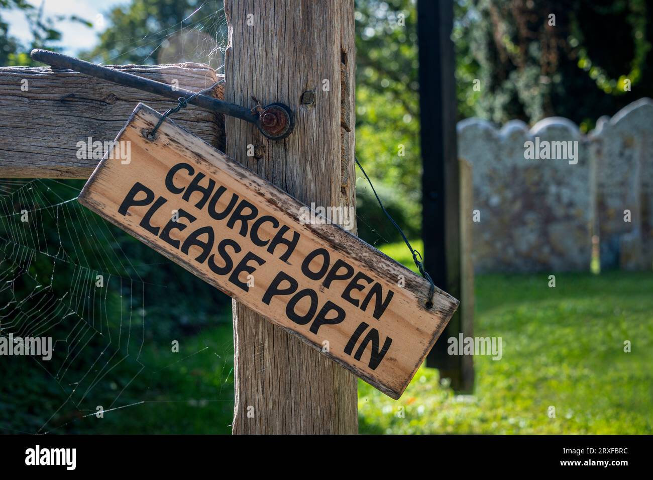 'Church Open, Please pop in' sign on a church gate Stock Photo - Alamy