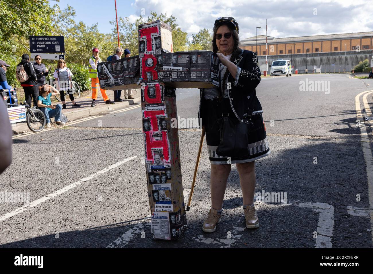 Julian Assange campaign protest bike ride outside HMP Belmarsh London ...