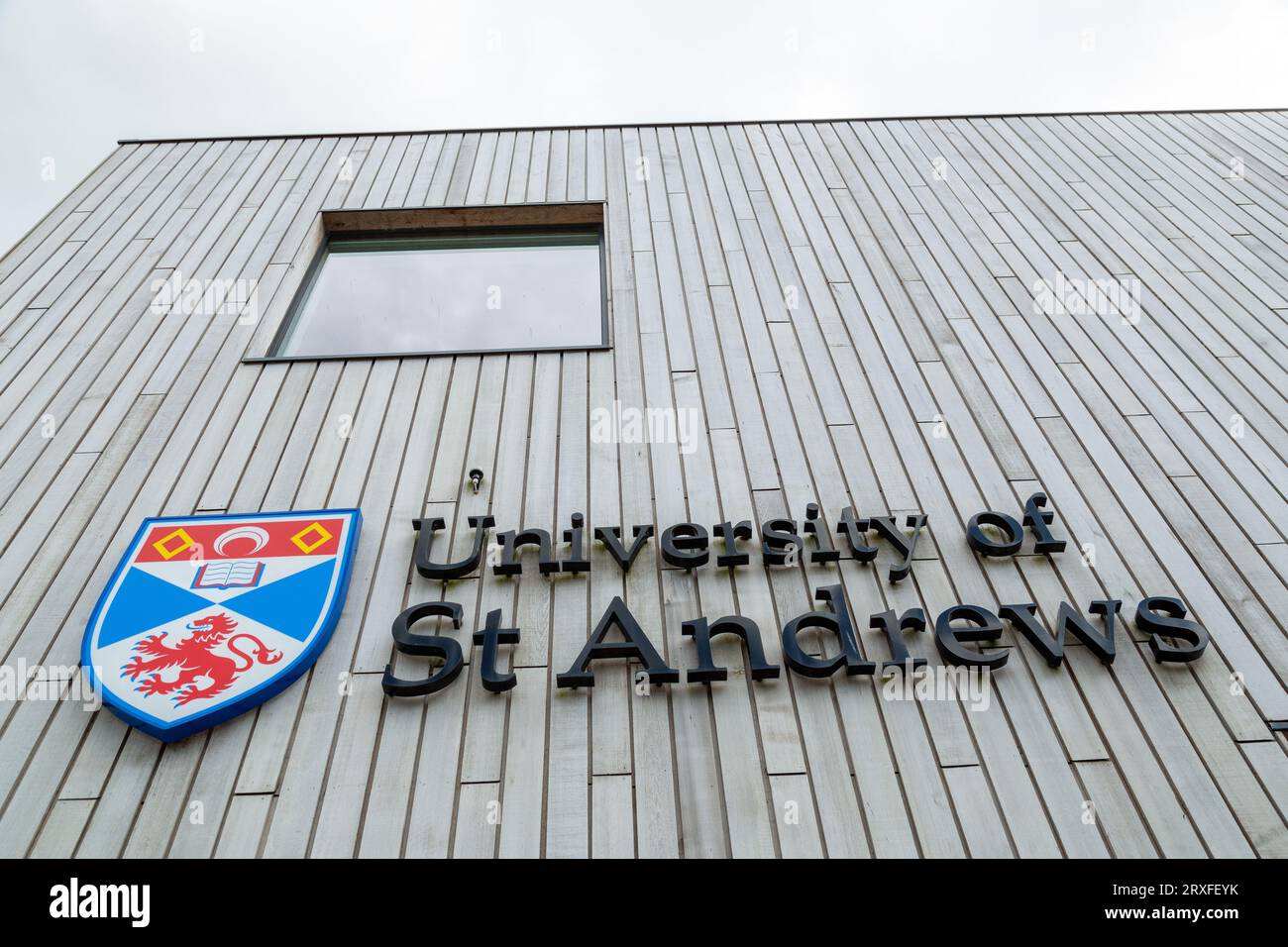 Uni campus hi-res stock photography and images - Alamy