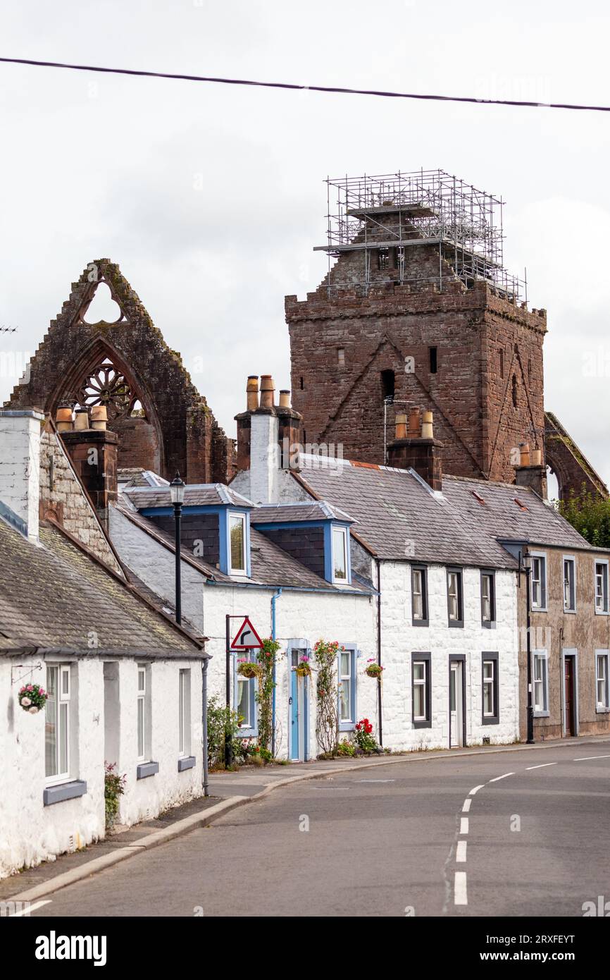 Scottish abbey hi-res stock photography and images - Alamy