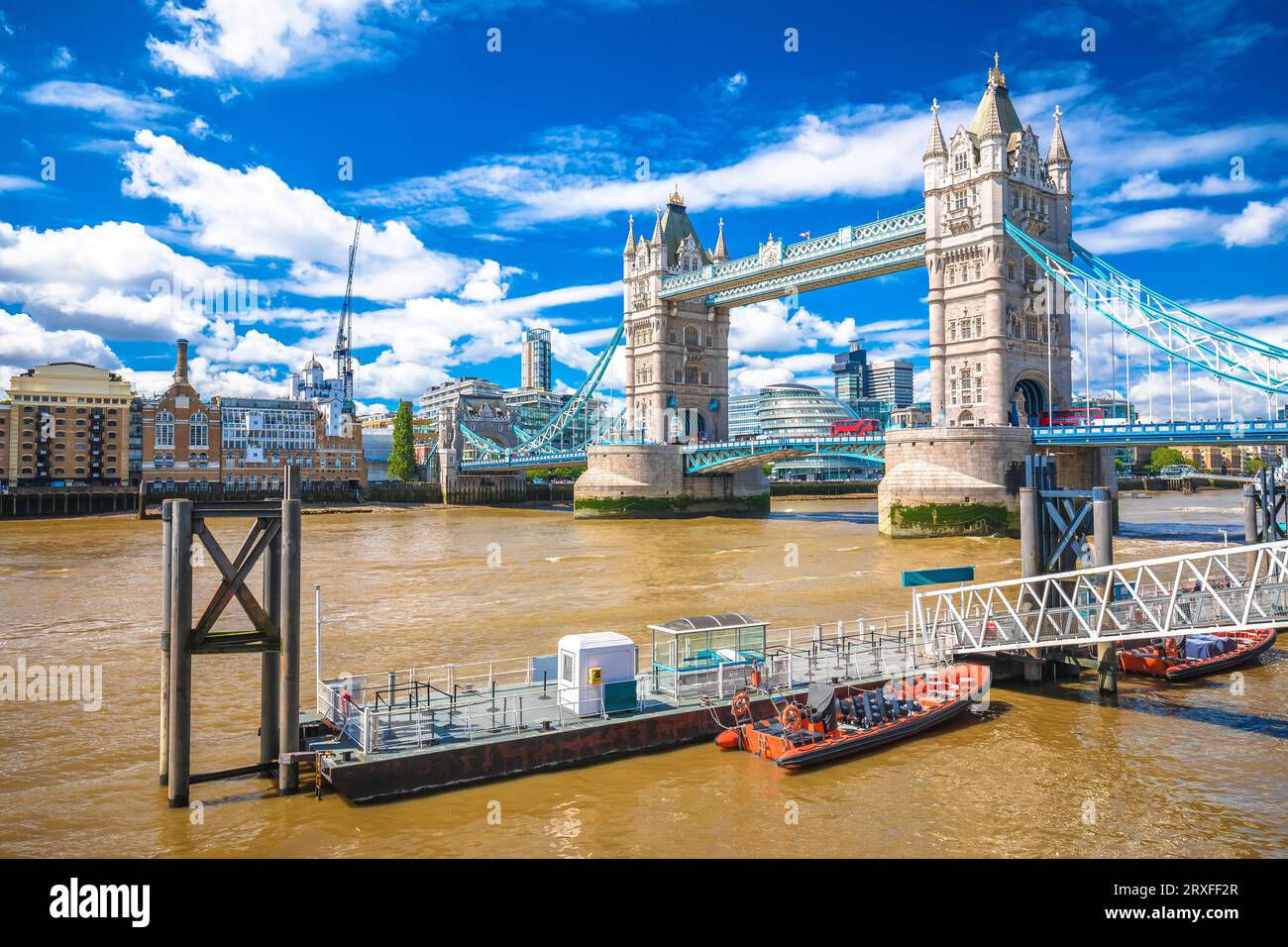 United kingdom road construction hi-res stock photography and images ...