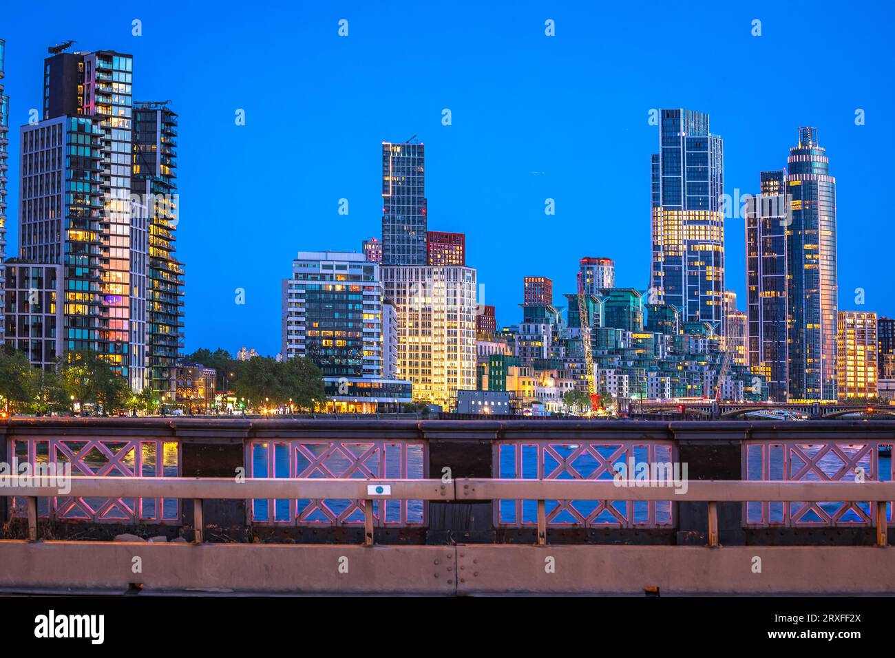 London modern riverfront skyline evening view, capital of United ...