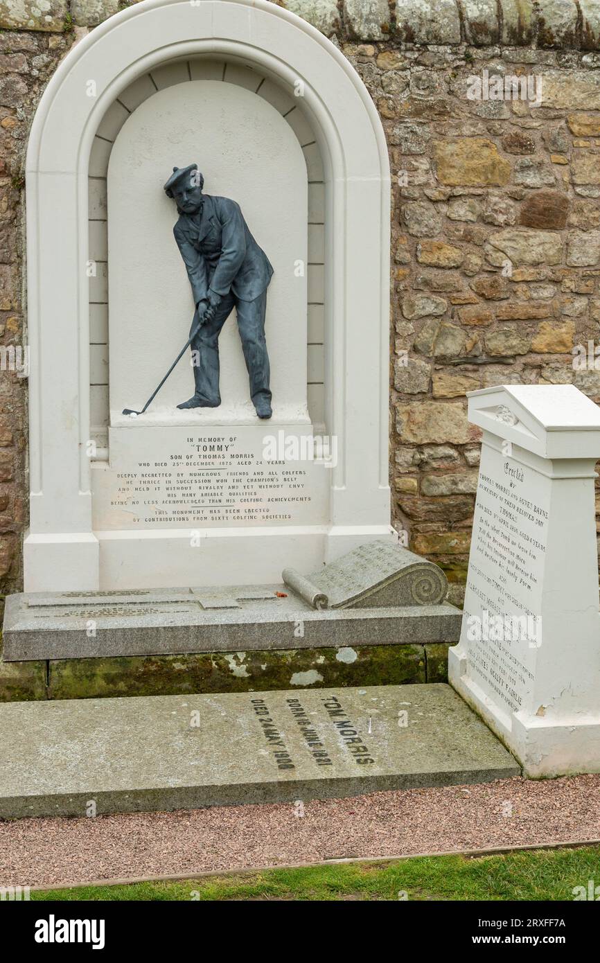 Tommy morris memorial grave hi-res stock photography and images - Alamy