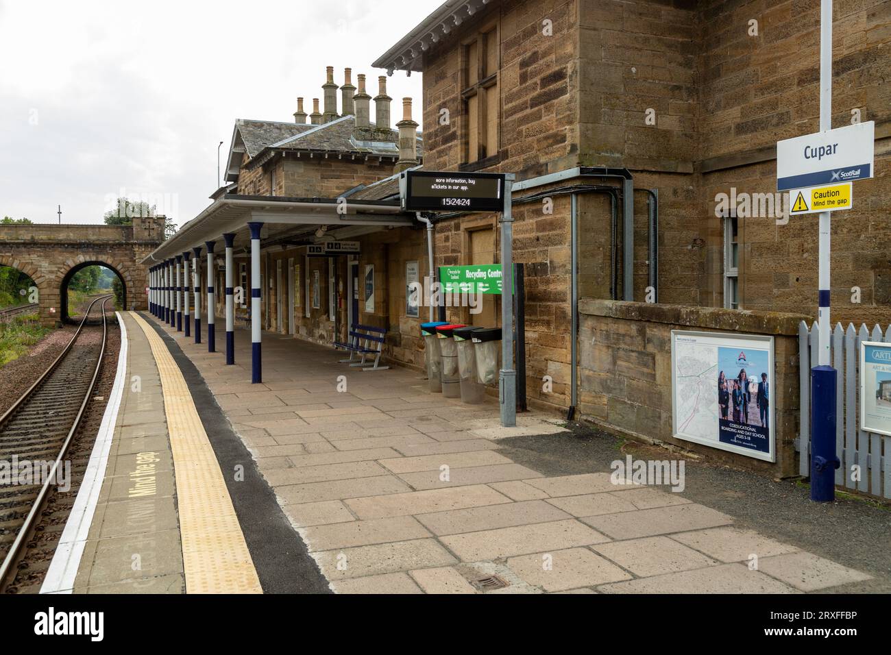 Cupar station hi-res stock photography and images - Alamy