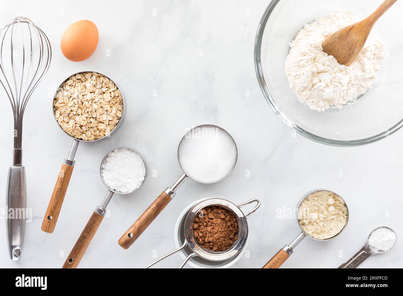 Various baking utensils hi-res stock photography and images - Alamy