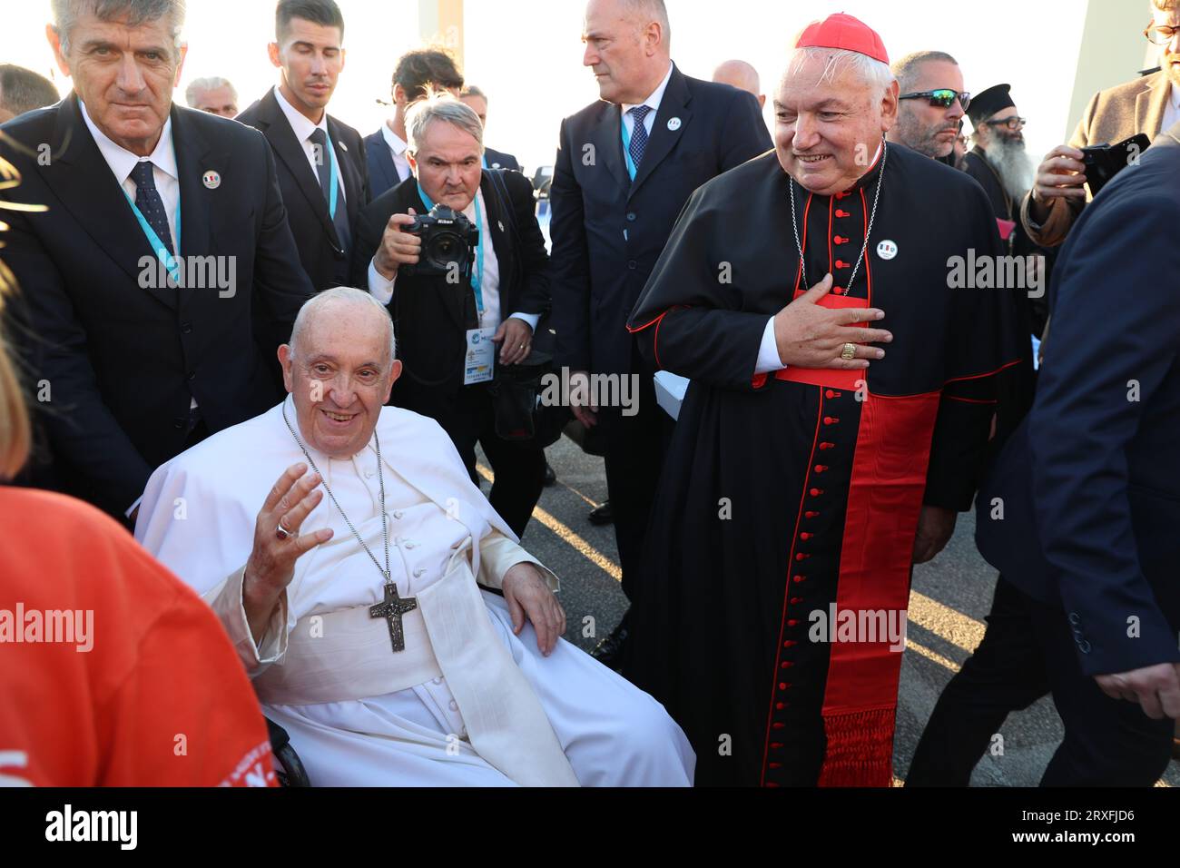 Pope francis speech basilica hi-res stock photography and images - Alamy