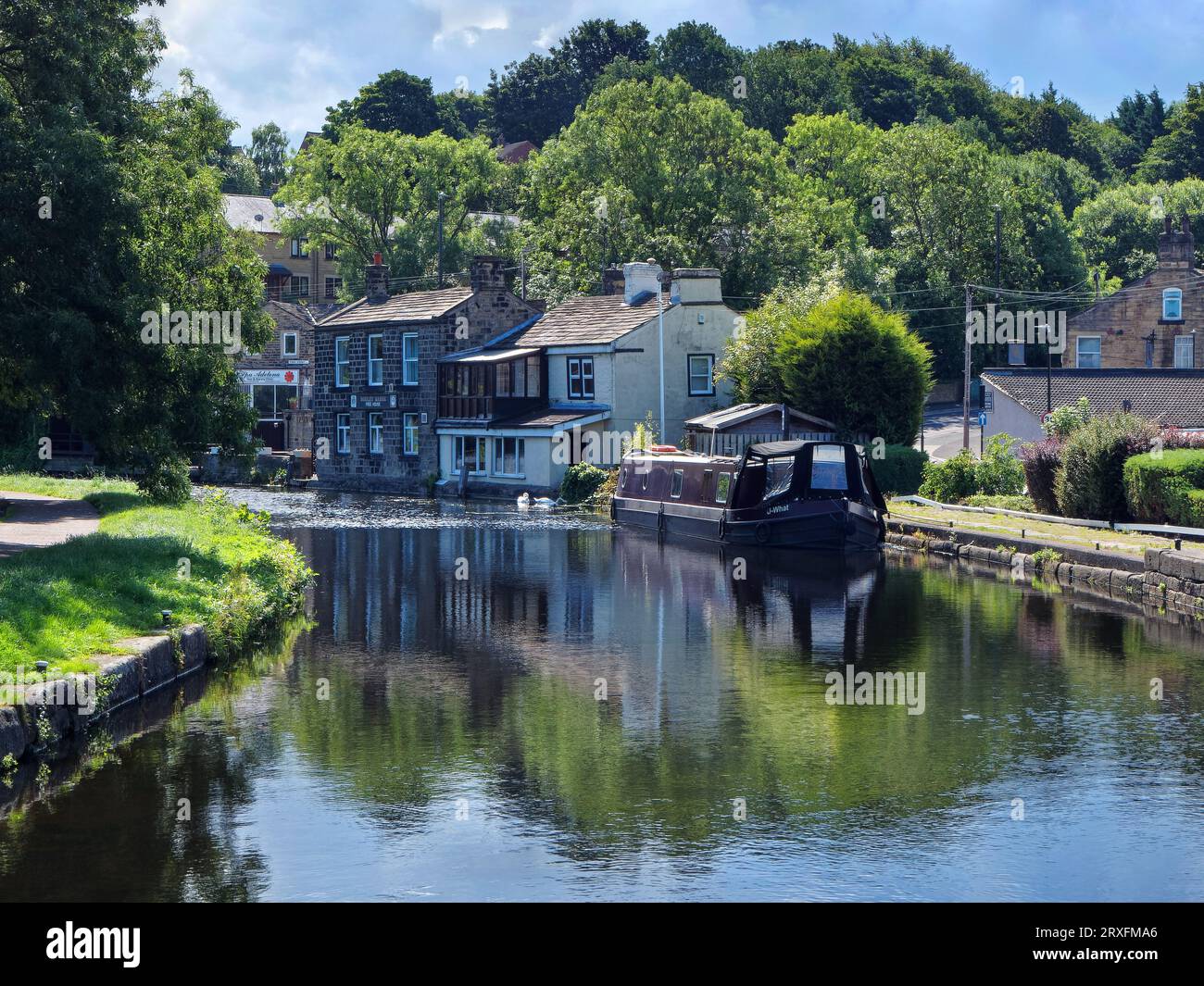 Rodley wharf visitor moorings hi-res stock photography and images - Alamy