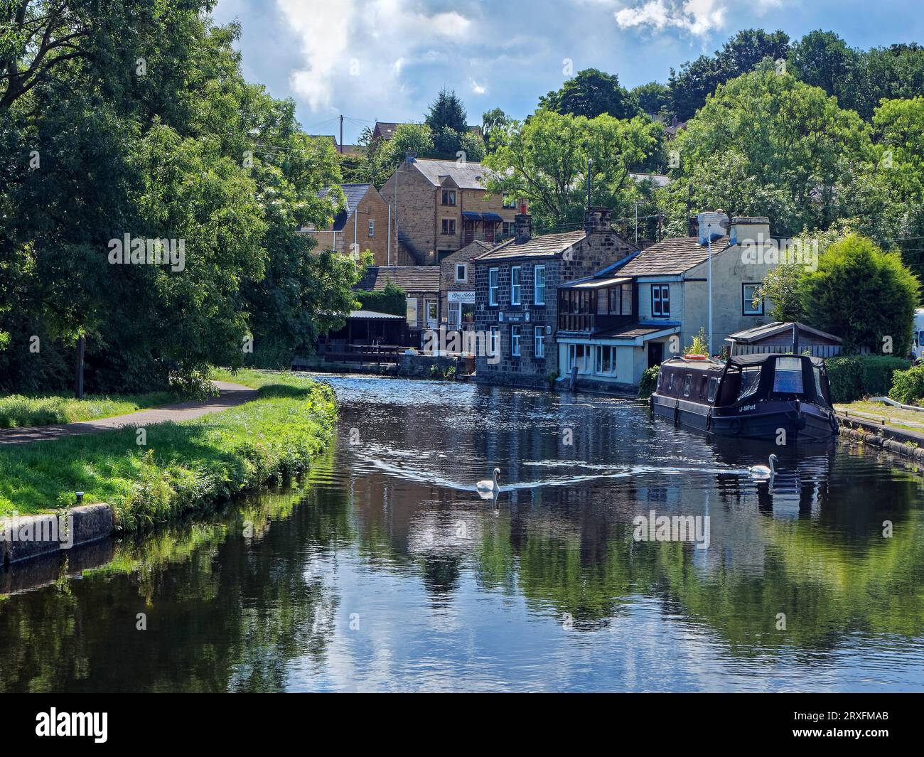Rodley wharf visitor moorings hi-res stock photography and images - Alamy