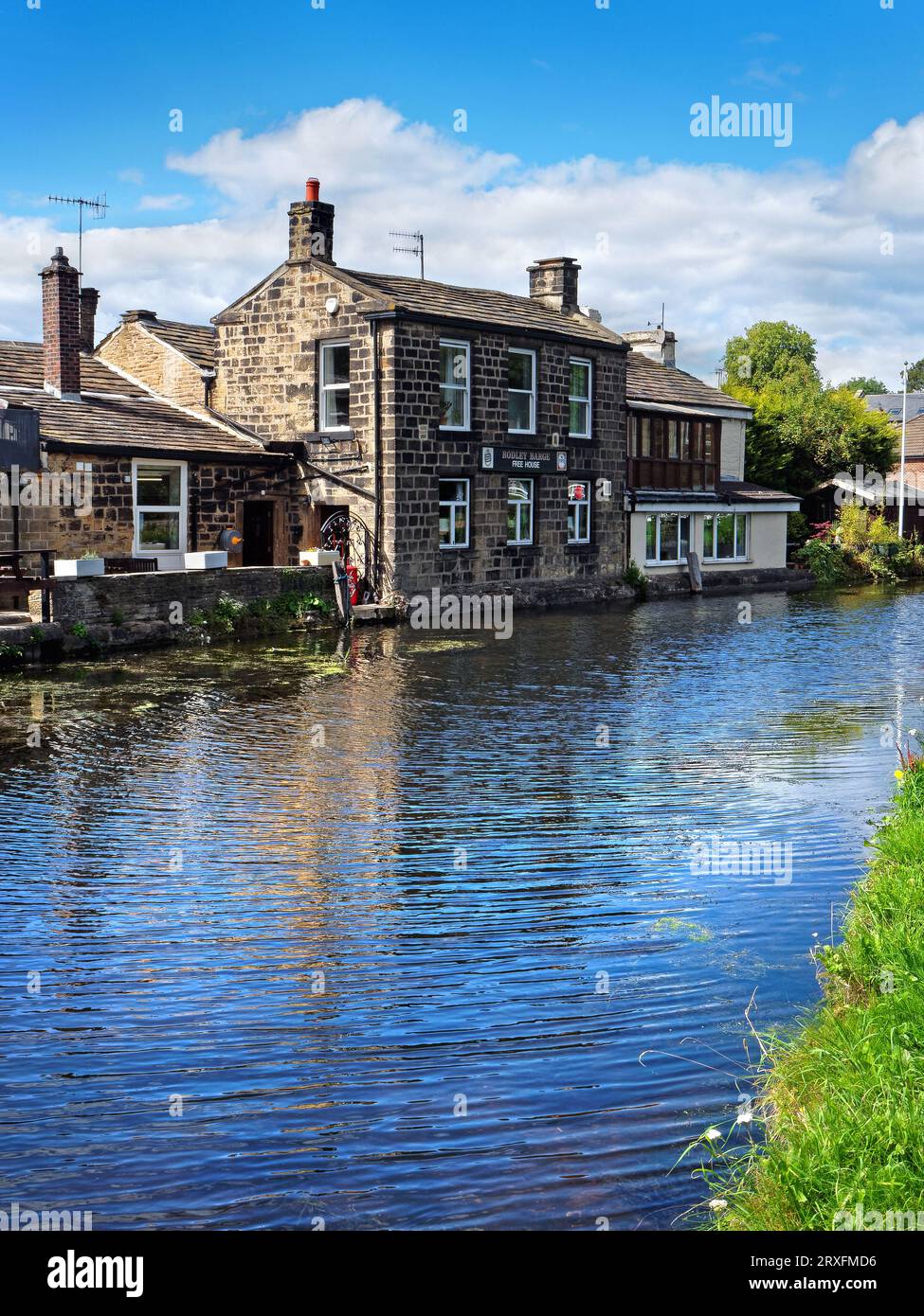 Rodley wharf visitor moorings hi-res stock photography and images - Alamy
