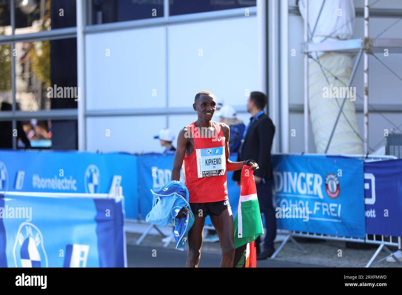 September 24, 2023, Berlin, Berlin-Tiergarten, Germany: Eliud Kipchoge ...