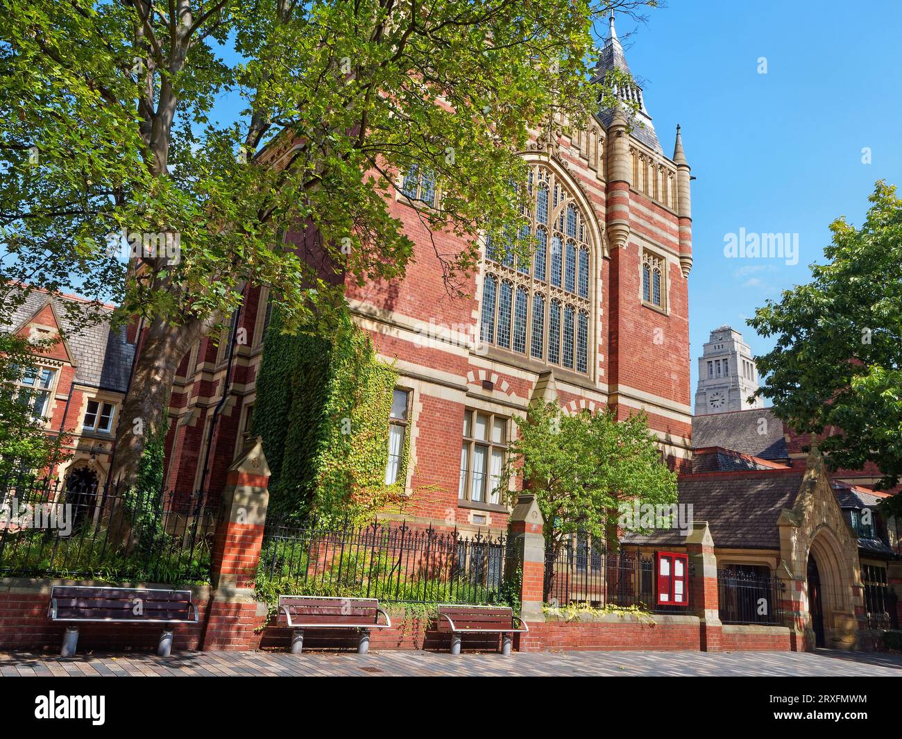 University of leeds graduation hi-res stock photography and images - Alamy