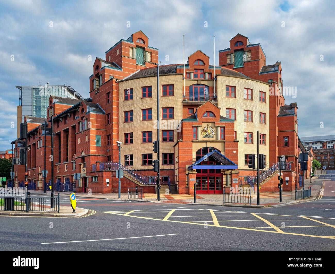 Leeds magistrates court hi-res stock photography and images - Alamy