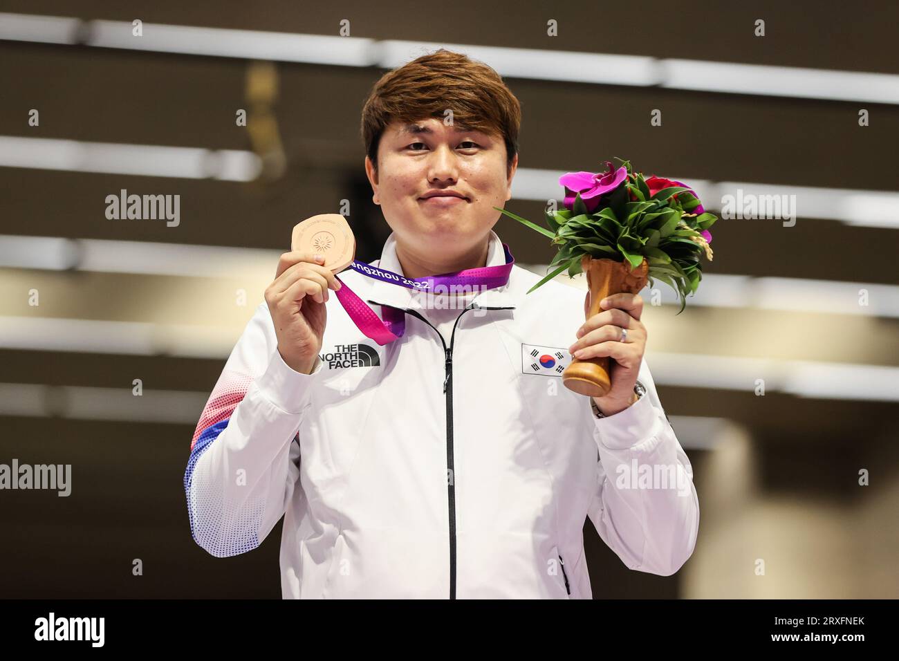Hangzhou, China's Zhejiang Province. 25th Sep, 2023. Bronze medalist ...