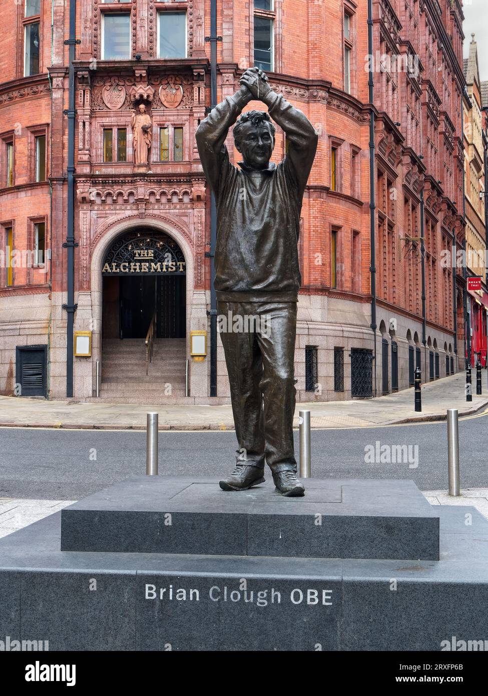 UK, Nottingham, King Street, Brian Clough Statue Stock Photo - Alamy