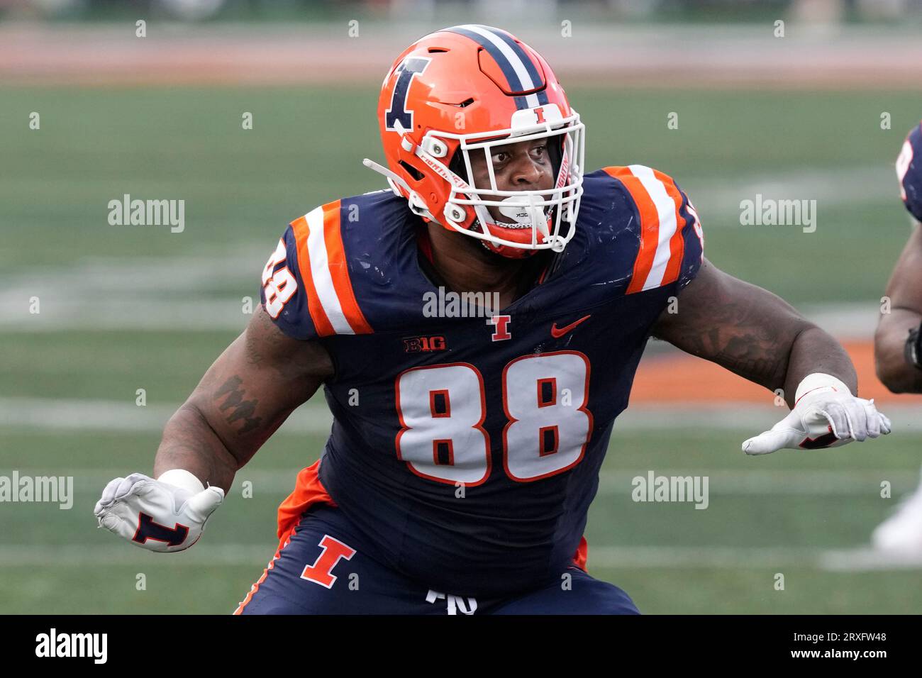 Illinois defensive lineman Keith Randolph Jr. plays around the line of ...